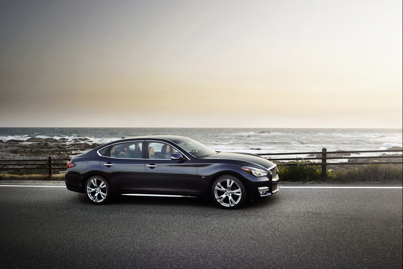 Q70L: Infiniti Stretches Large Sedan for Back Seat Comfort, by Mark ...